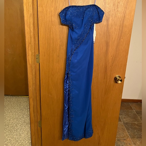 Riva Designs | Dresses | Nwt Riva Designs Beaded Strapless Blue Silver ...